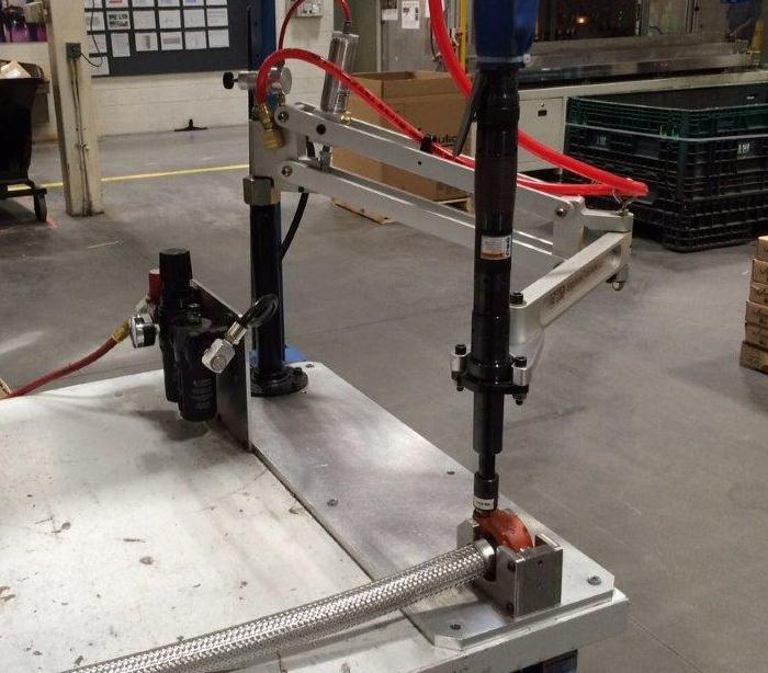 Torque Arms for Fastening VERTICALLY with DEDICATED HOLDERS for SPECIFIC Air Tools. | torquearms.com